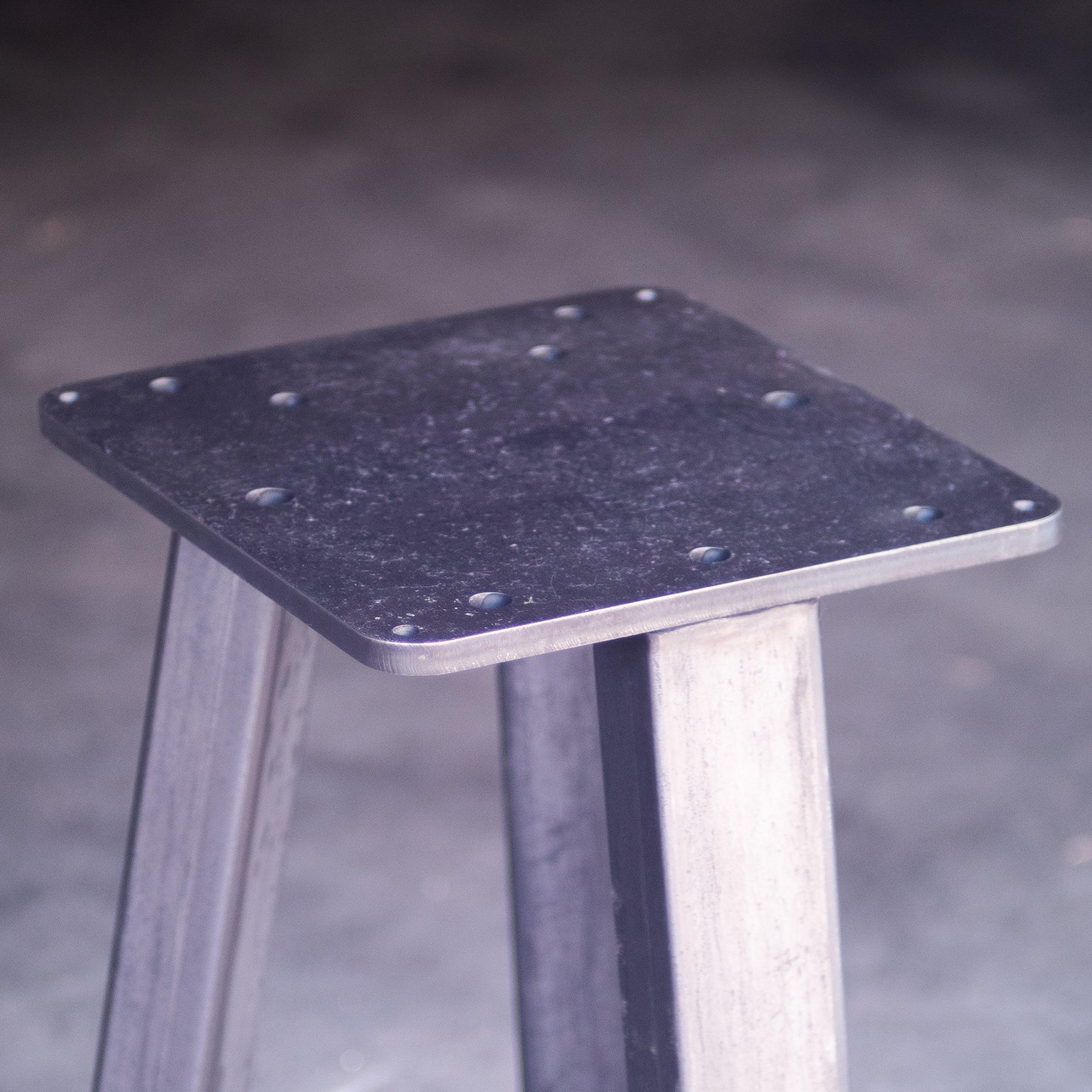 Steele Anvil Tripod Stand – Alec Steele Co.
